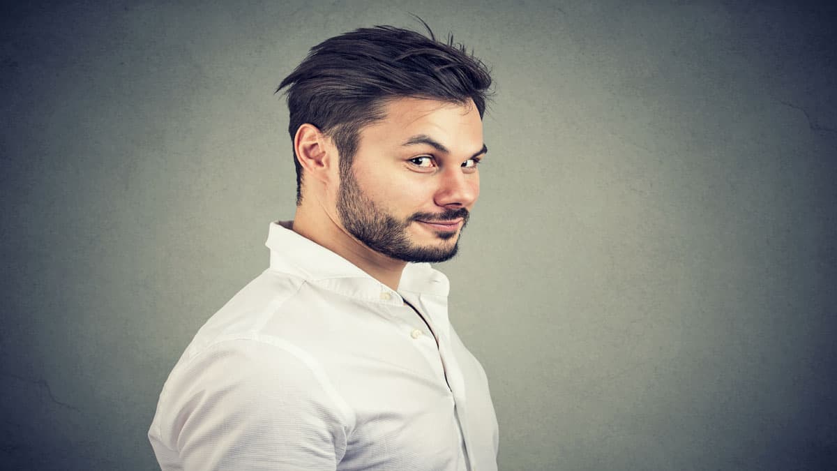 Trust in Question: 10 Subtle Signs of an Untrustworthy Person ...