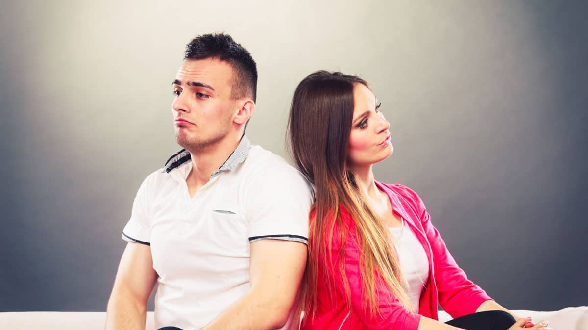 15 Tales of Passive Aggression In Relationships That Happen Behind ...